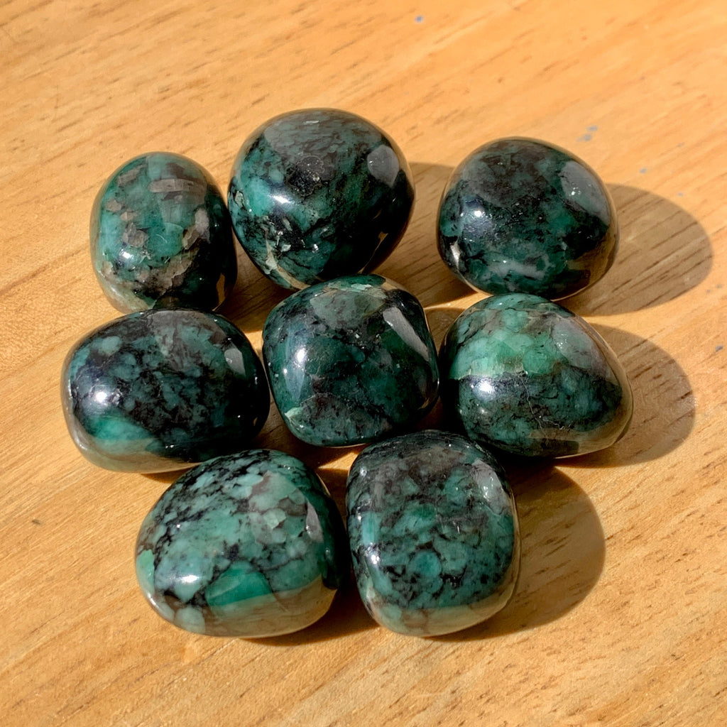 Emerald Tumbled Stone Crystal Green Beryl - Crystal Rock Star | Crystal ...